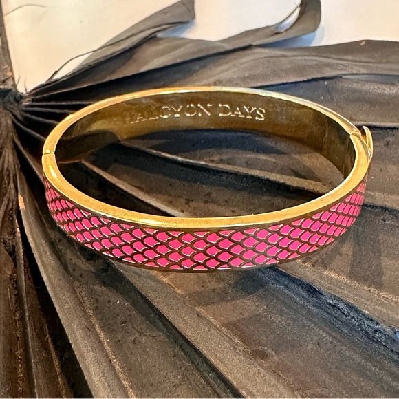 Halcyon Days | Jewelry | Halcyon Days Salamander Pink And Gold Hinged ...